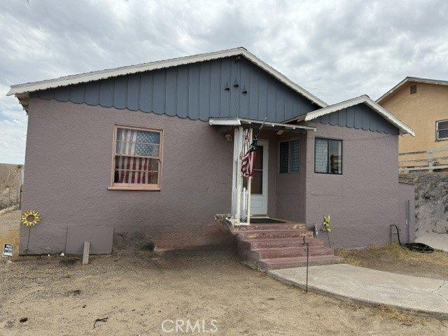 313 Desnok St, Needles, CA 92363