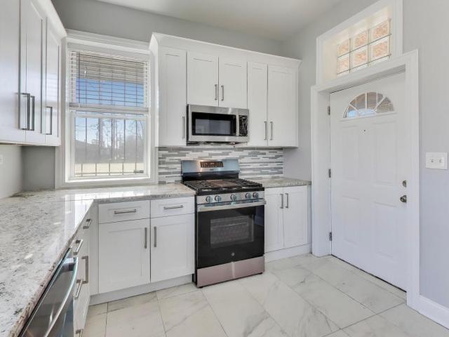 313 E 60th St, Unit 1, Chicago, IL 60637 | MLS #12676