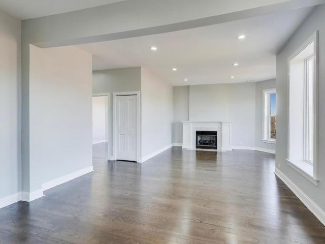313 E 60th Street # 4