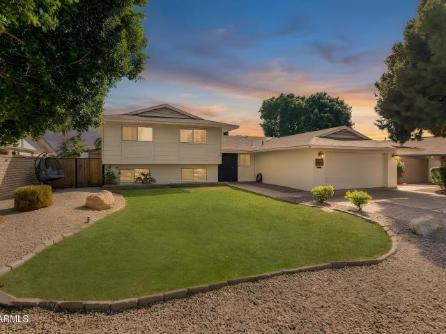 313 e el caminito drive