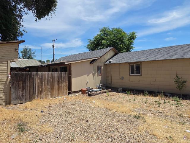 313 E Kearney St