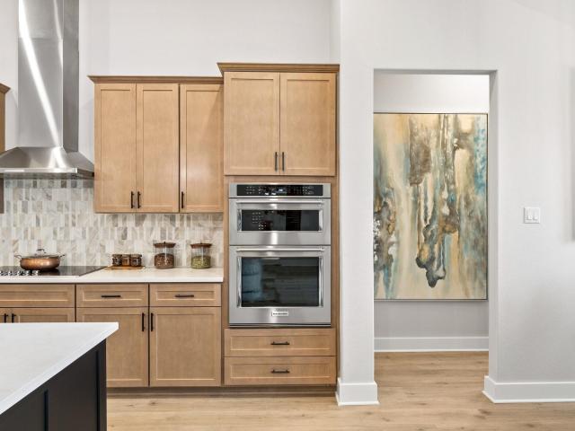 313 E Luna Blue Ln