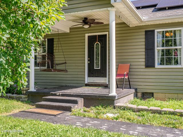 313 E Main St