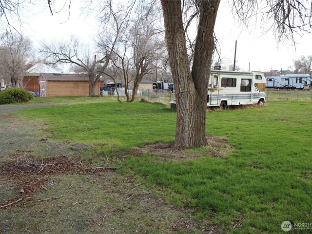 313 E Main