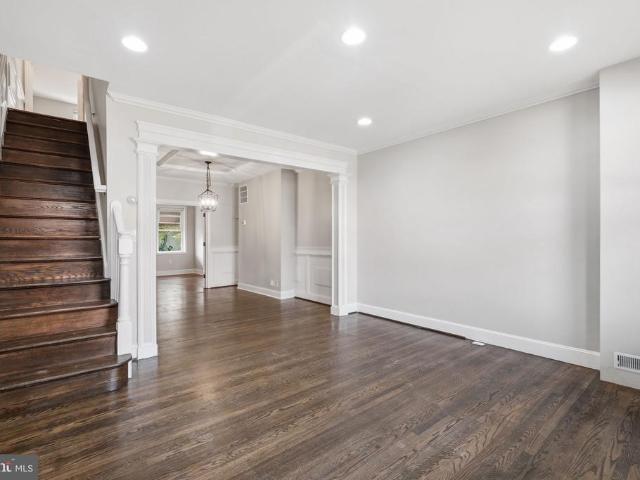 313 Elrino Street