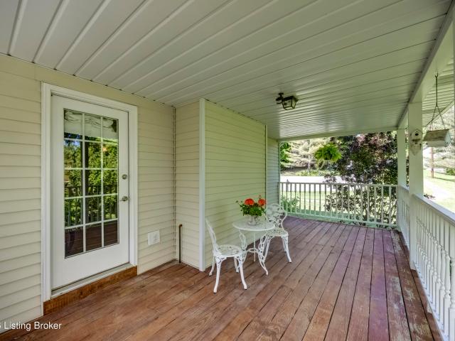 313 Finch Ct
