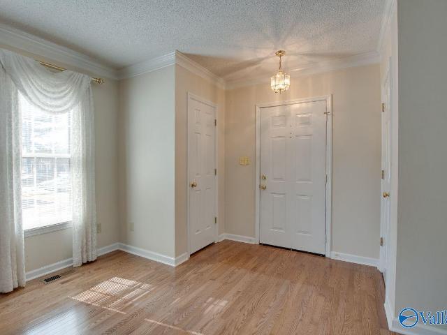313 Kensington Court 313