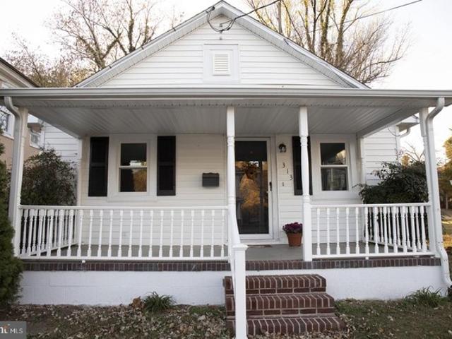 313 Holt St, Federalsburg, MD 21632