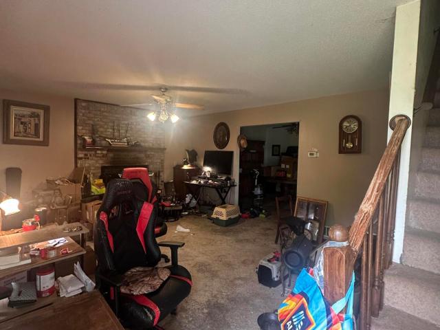 313 Oak Valley Dr