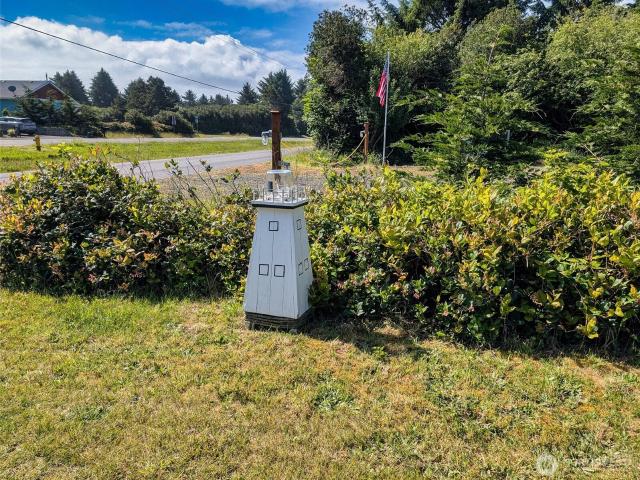 313 Ocean Shores Boulevard NW