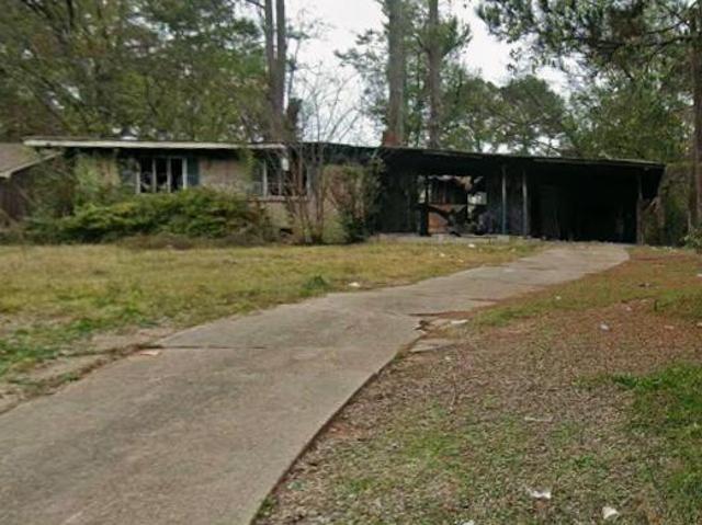 313 Lawrence Road