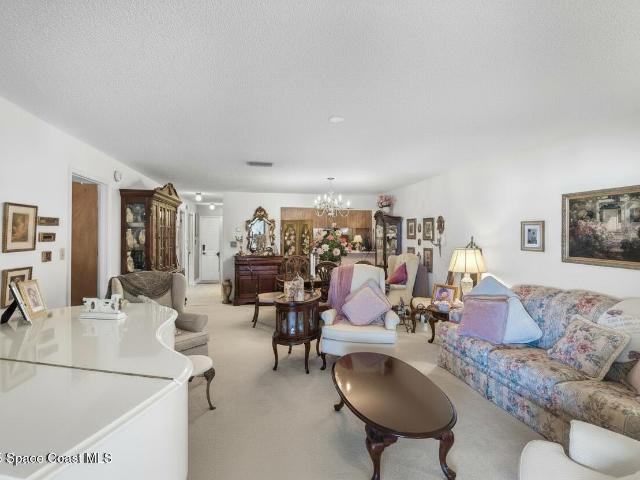 313 La Paloma Ln, Titusville, FL 32780 | MLS #1050