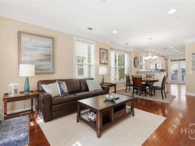 313 Lakeview Drive