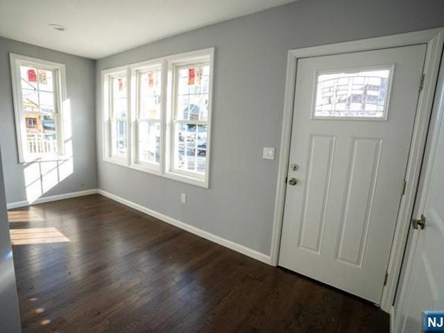 313 Livingston Avenue