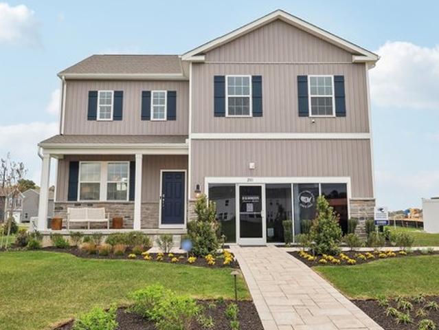 313 Monterey Dr, Egg Harbor Township, NJ 08234