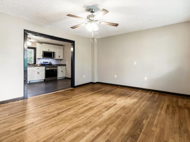 313 Maple Street