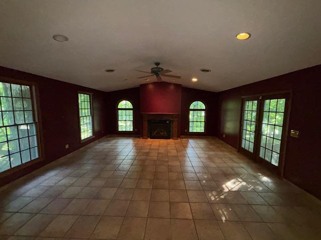 313 Maple Place