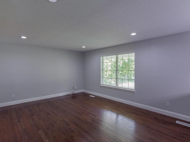 313 Maple Way