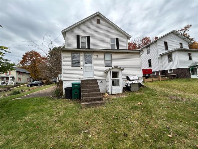 313 N 11th St