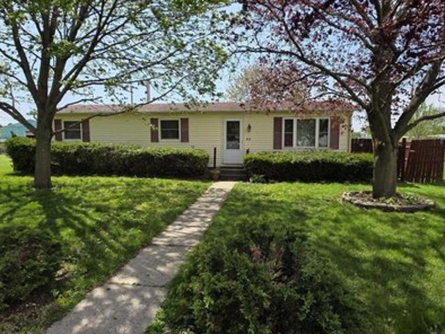 313 N West St, Milford, IN 46542