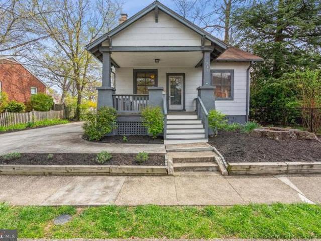 313 N Kenmore Street N, Arlington, VA 22201