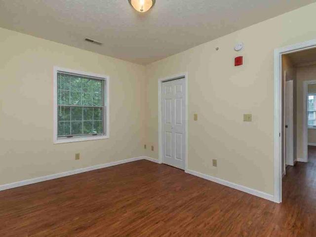 313 N Lincoln 2 Bedroom Apartment for Rent at 313 N Lincoln St, Bloomington, IN 47408 Old Northeast