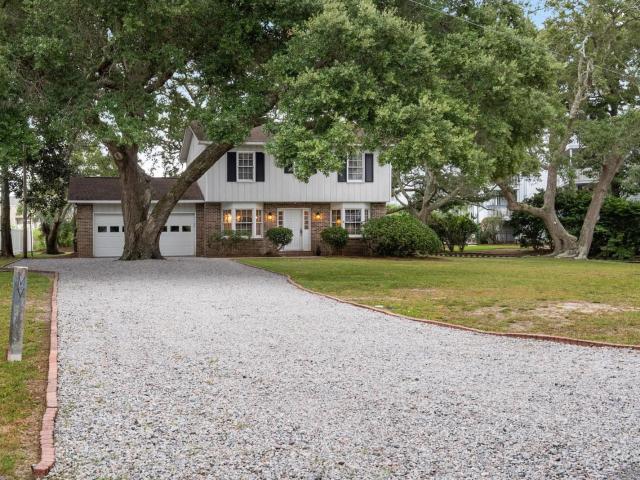 313 N Oak Dr