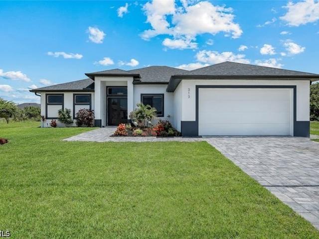 313 NE 5th Ter, Cape Coral, FL 33909