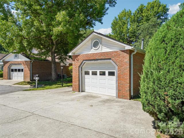 313 Somerton Court