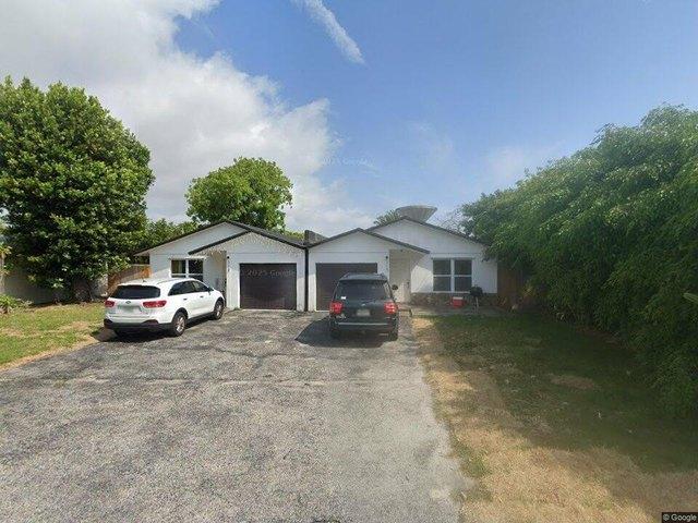 313 SE 21st Ave, Boynton Beach, FL 33435