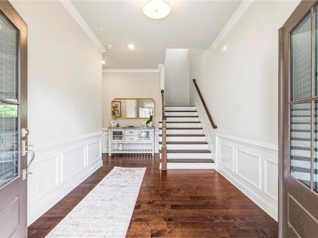 313 Senna Street