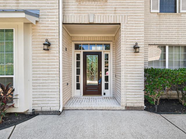 313 Shore Breeze Lane