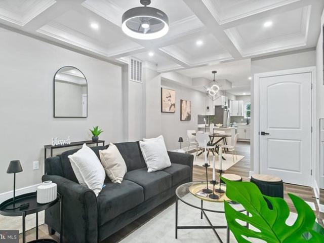 313 Stricker St, Baltimore, MD 21223