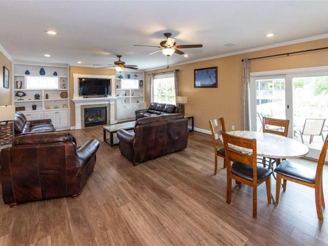 313 Sunfish LN