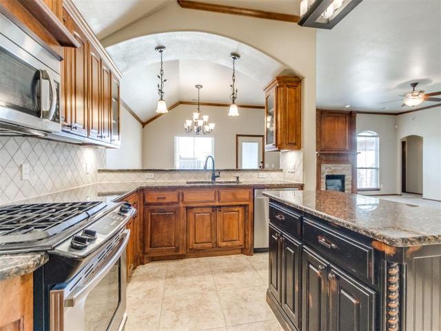 313 SW 171st Street