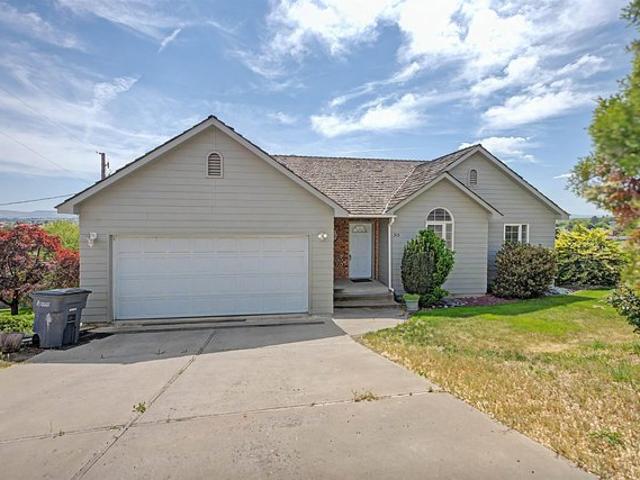 313 Peach Ave, Sunnyside, WA 98944