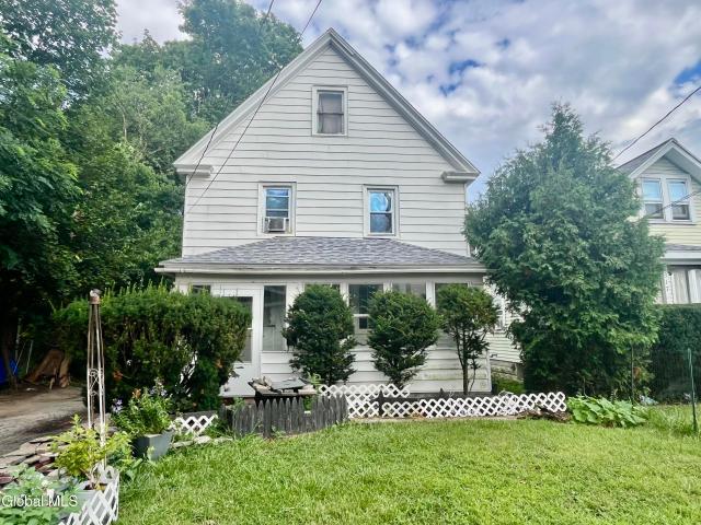 313 Perry Street
