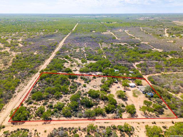 313 Private Road 6430, Hondo, TX 78861 | MLS #1956