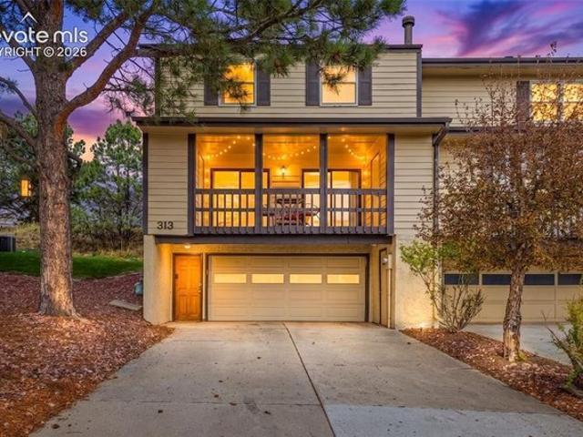 313 Raspberry Ln, Monument, CO 80132