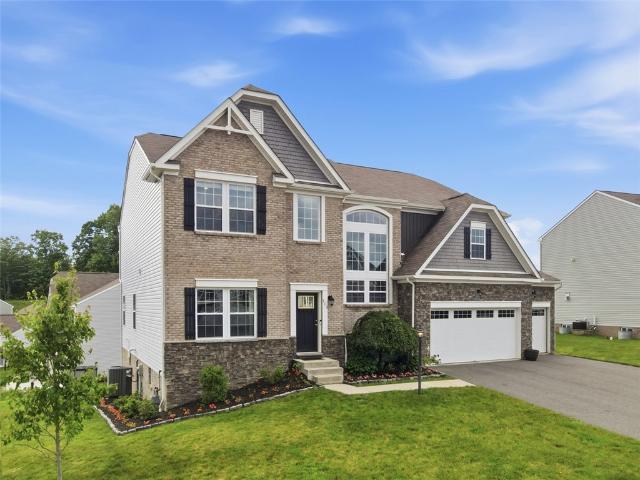 313 Regent Ct