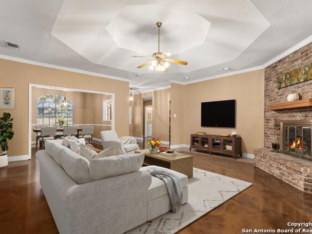 313 Ridge Crest