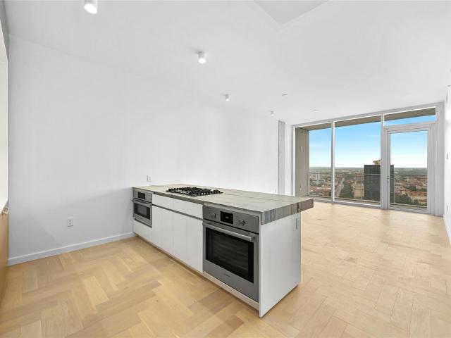 313 W 17th St # 2402