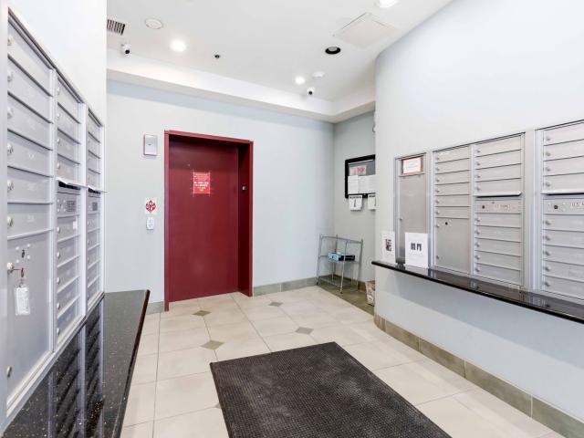 313 W 23rd St, Unit 601, Chicago, IL 60616 | MLS #12620 | Compass