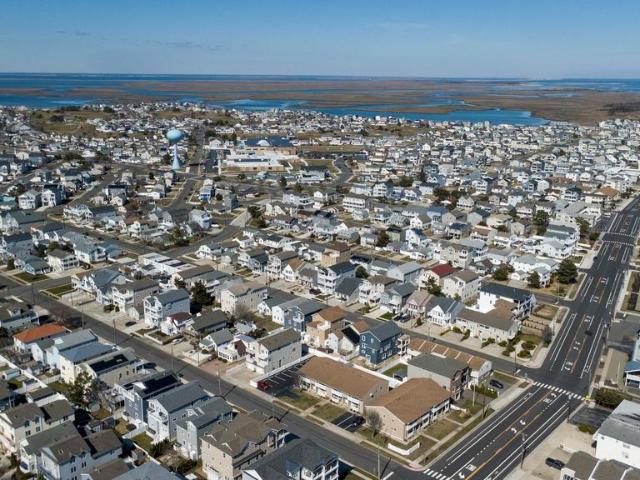 313 W Brigantine Avenue