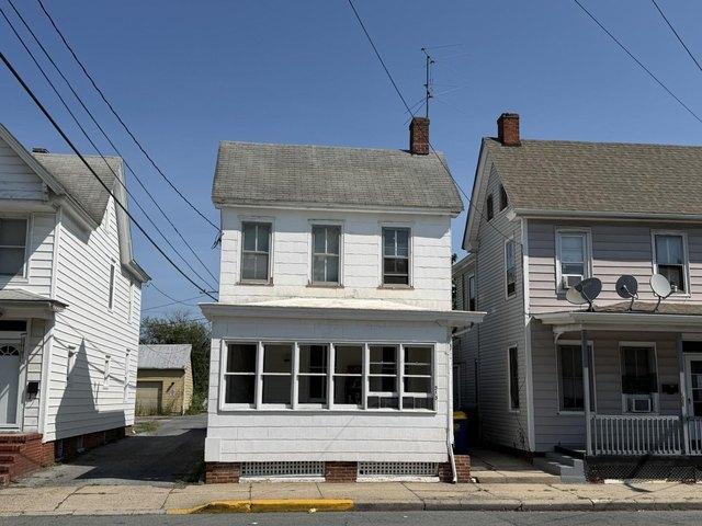 313 W Division St, Dover, DE 19904