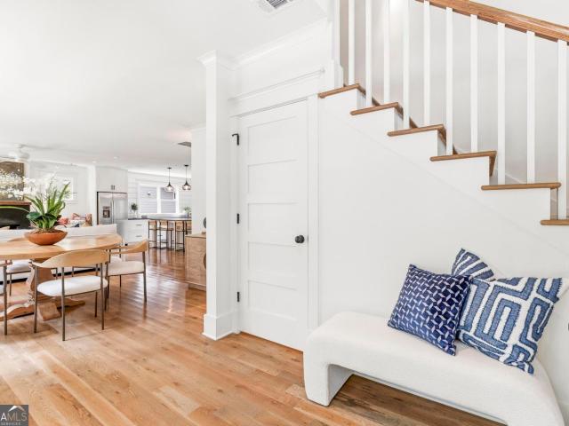 313 W Howard Avenue