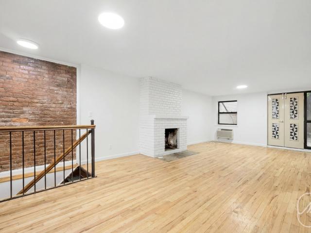 313 West 29th Street, New York, NY