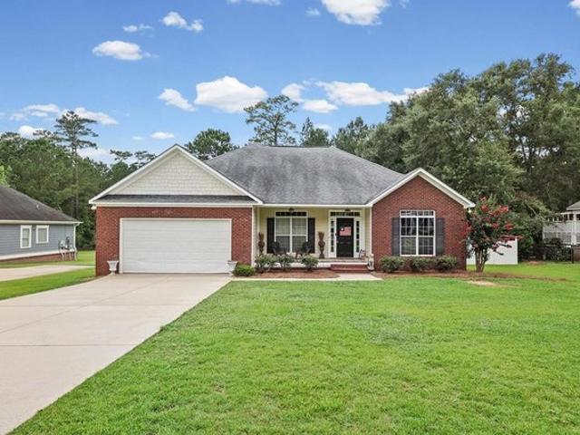 313 Willow Lake Dr, Leesburg, GA 31763