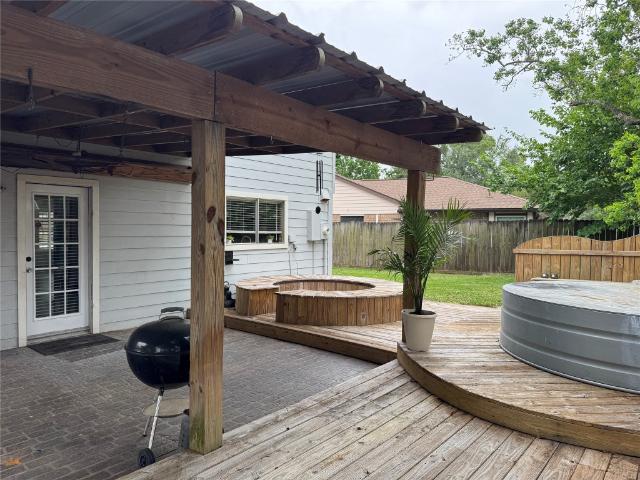 313 Thistlewood Ct, League City, TX 77573 | MLS #27982 | Compass