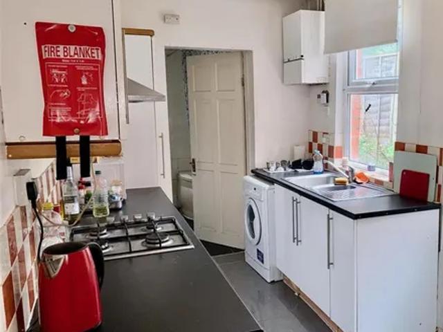 313 Tiverton Road, Stirchley, B29 6DA, United Kingdom | 4 bed duplex for rent #70271717 | Rentberry